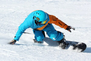4 Effective Snowboarding Tricks for Beginners - palmerusa.com